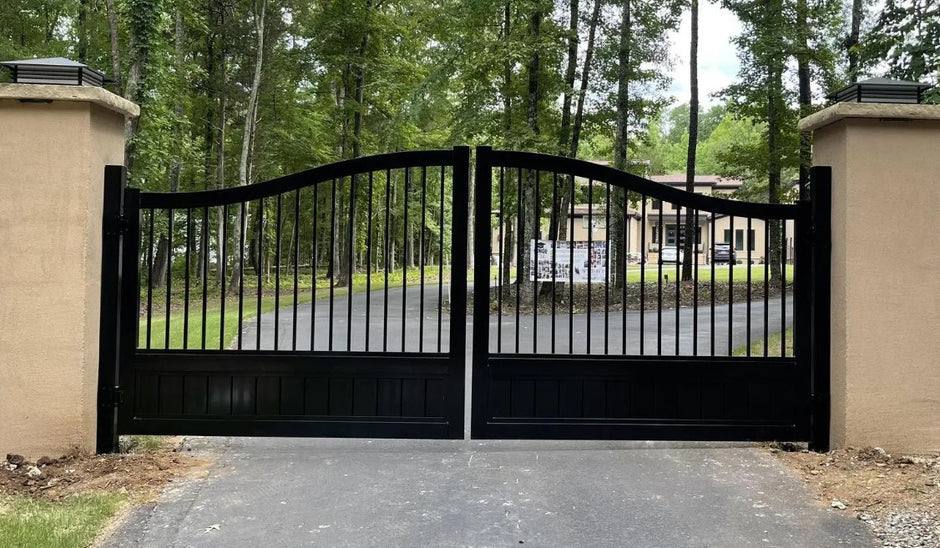 Custom Modern Metals Gates & Fire Pit – Metals Farm